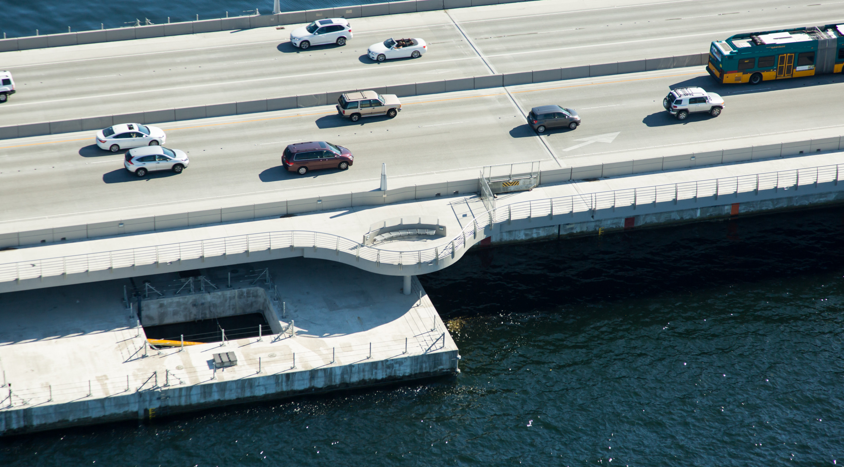 SR 520 Floating Bridge and Landings - Helix Design Group
